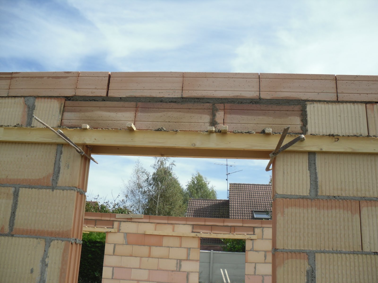 Construction de notre maison: Les murs, linteaux et chaînage