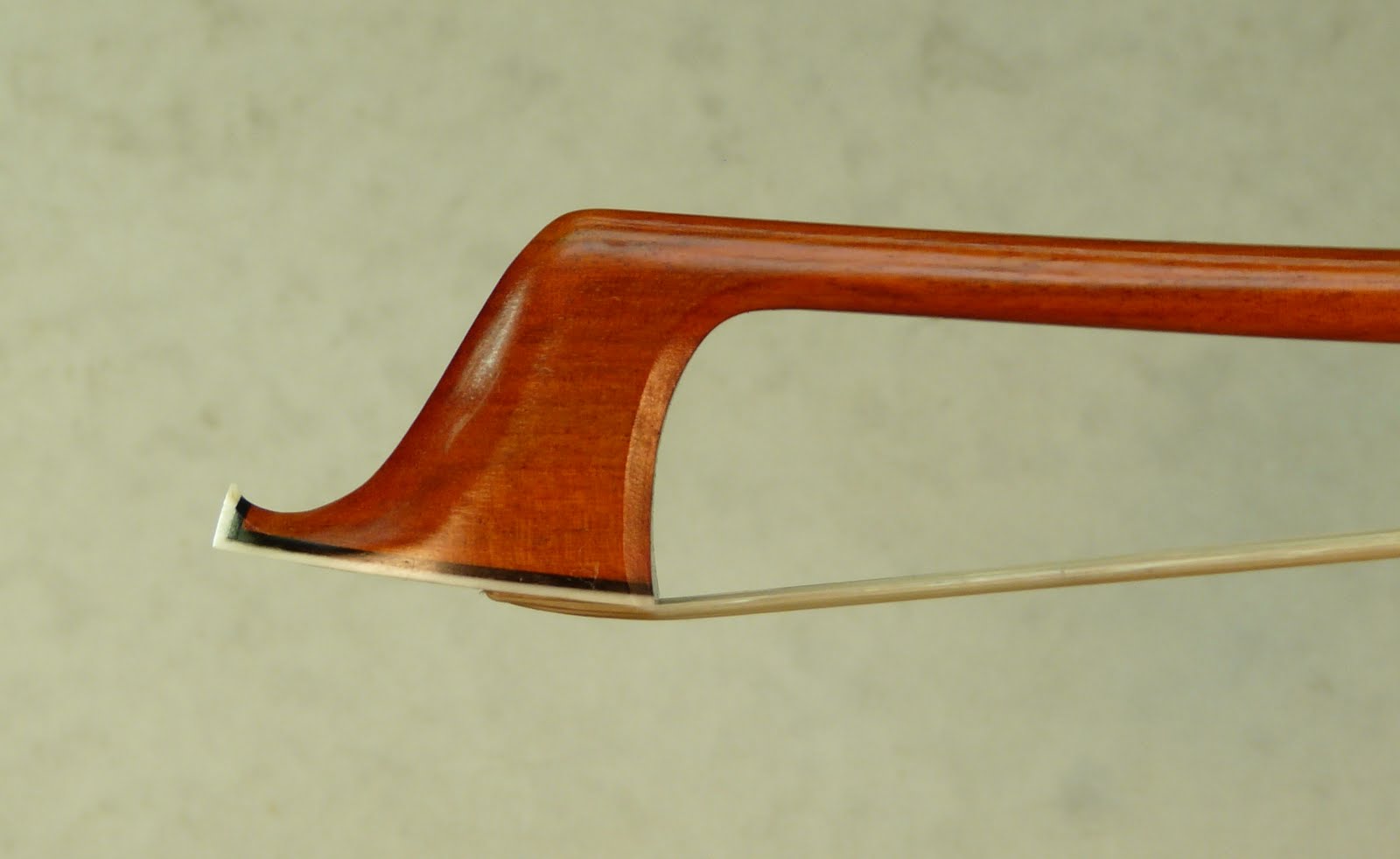 Atelier J.L.TAUZIEDE - ARCHETIER - Meilleur Ouvrier de France 2011: ARCHETS