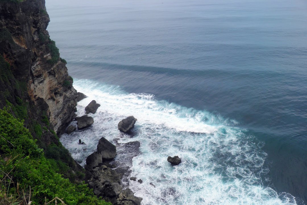 Angel with a pitchfork: Travel log - Bali, ... sizzle on!