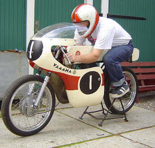 HAND MADE-ART AND BIKES: Bikes: Yamaha As1 125cc GYT kit