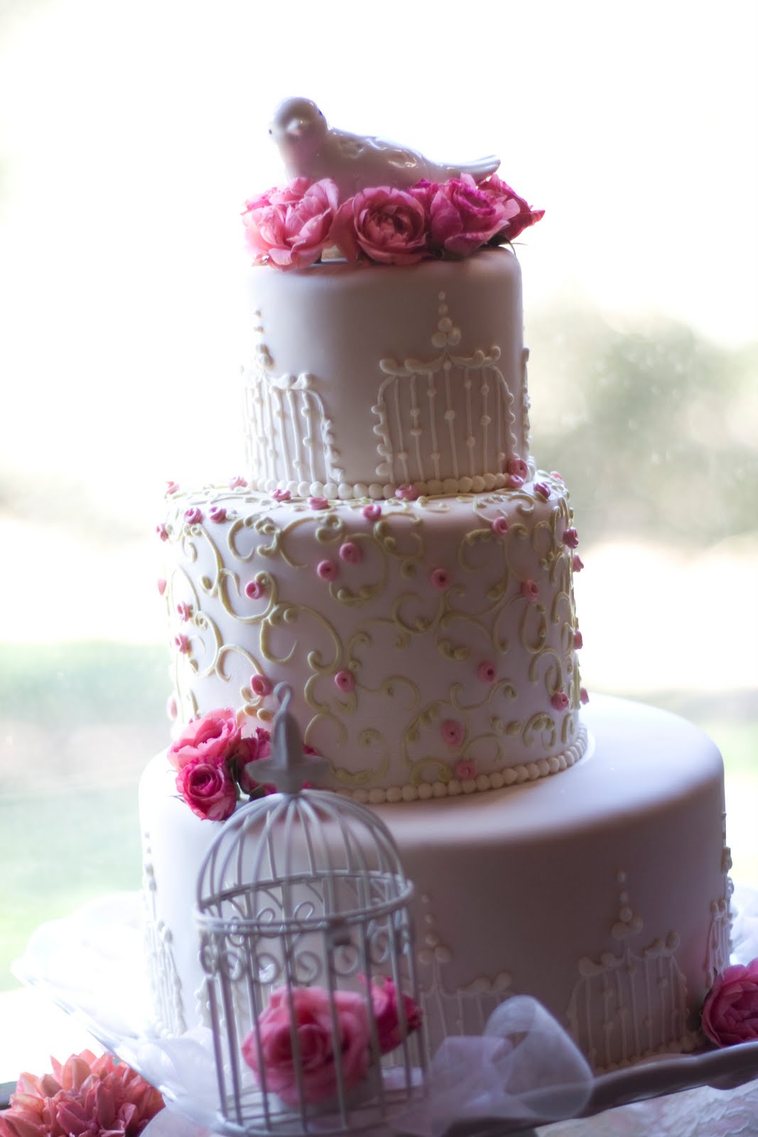 The Crimson Cake Blog: Shabby Chic Cake