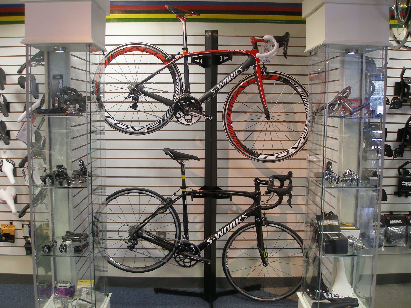 Cycle Loft's Bicycle Blog: Just in... S-Works Roubaix SL3 and S-Works Amira