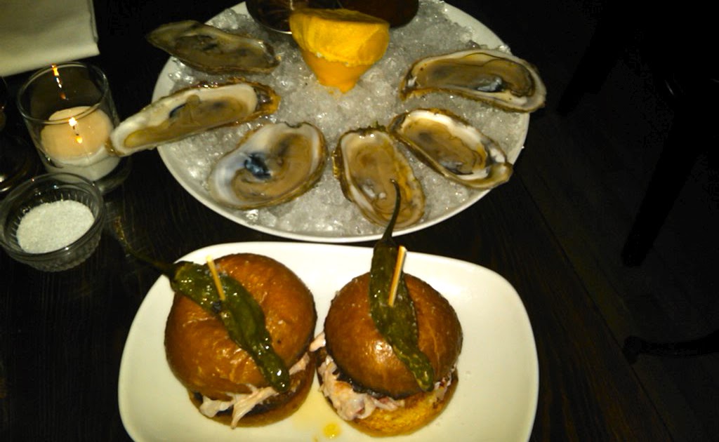 Be Happy NYC: Mermaid Inn UWS: $1 oysters for Happy Hour!