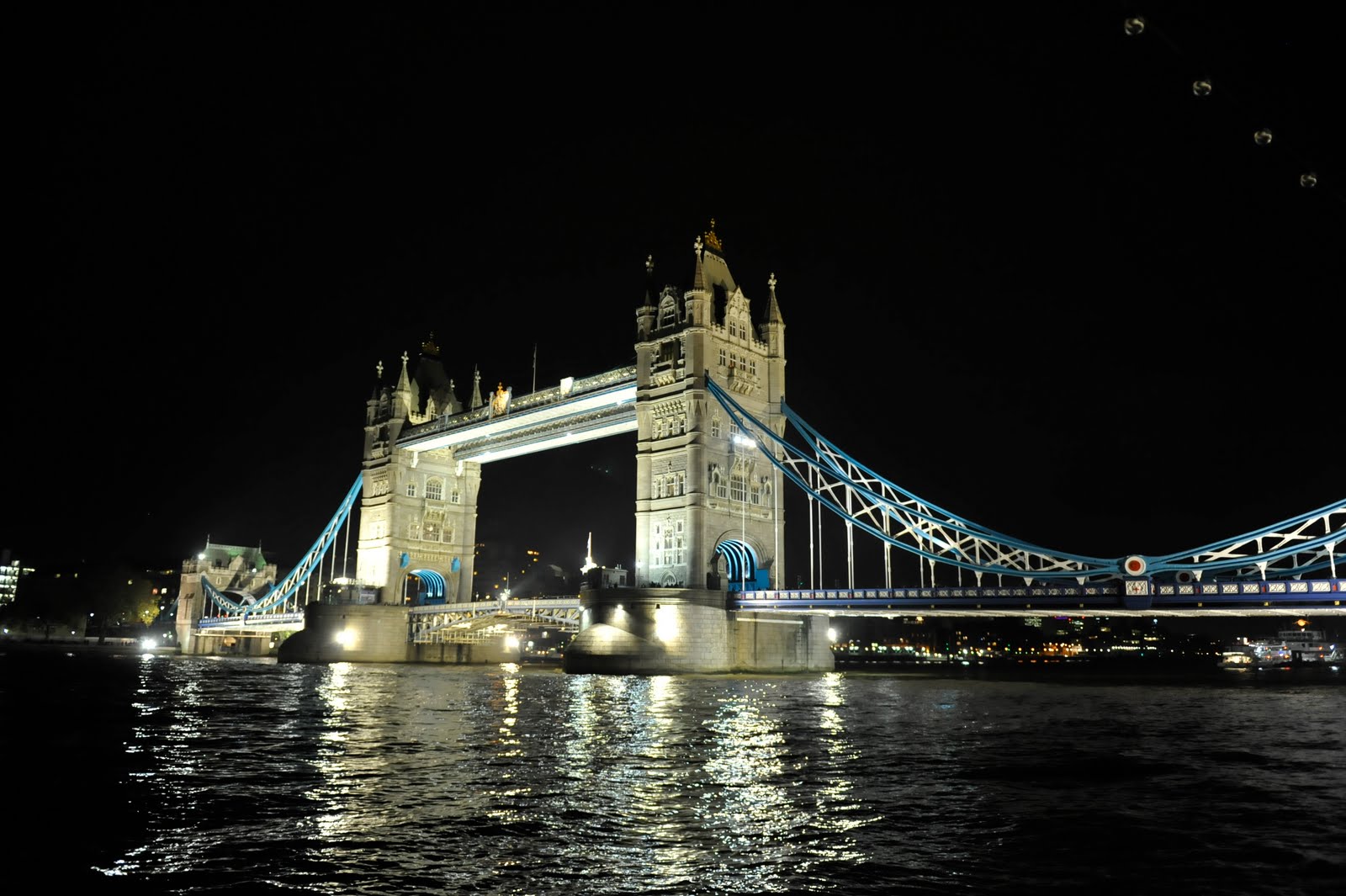 lonDRES : DERNIER JOUR CAMDEN MARKET, TATE MODERN, TOWER BRIDGE, ARCHI ...