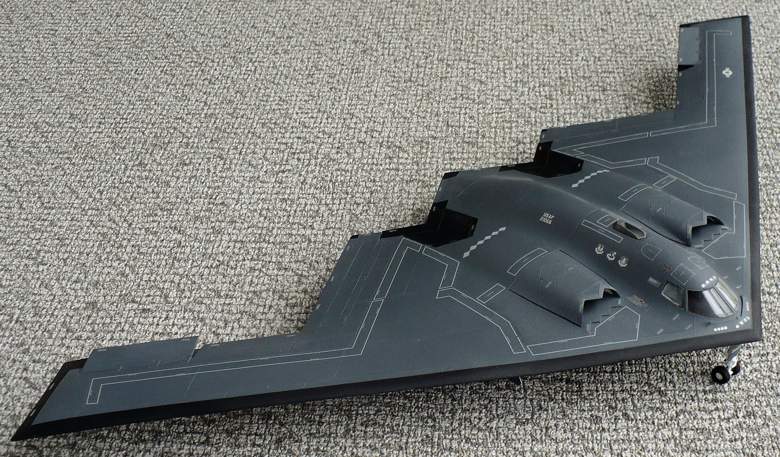 The Great Canadian Model Builders Web Page!: B2 Spirit