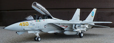 The Great Canadian Model Builders Web Page!: Tomcat
