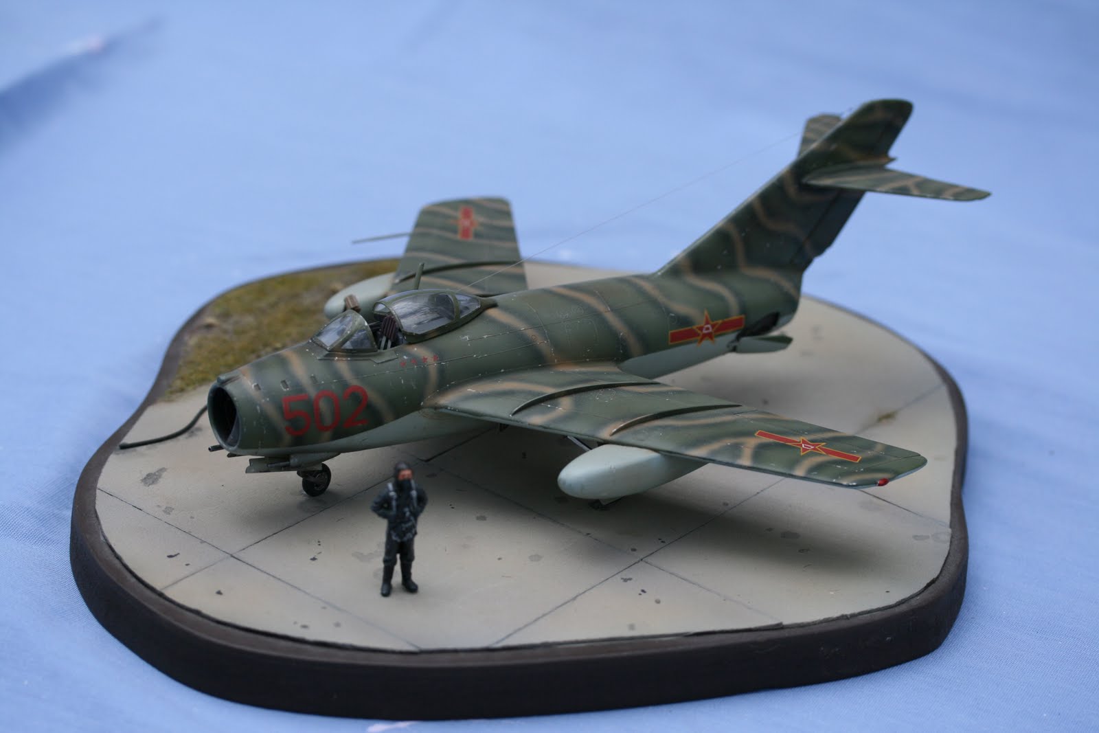 The Great Canadian Model Builders Web Page!: Mig 15