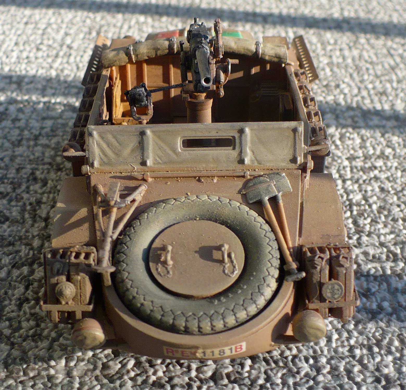 The Great Canadian Model Builders Web Page!: Camionetta