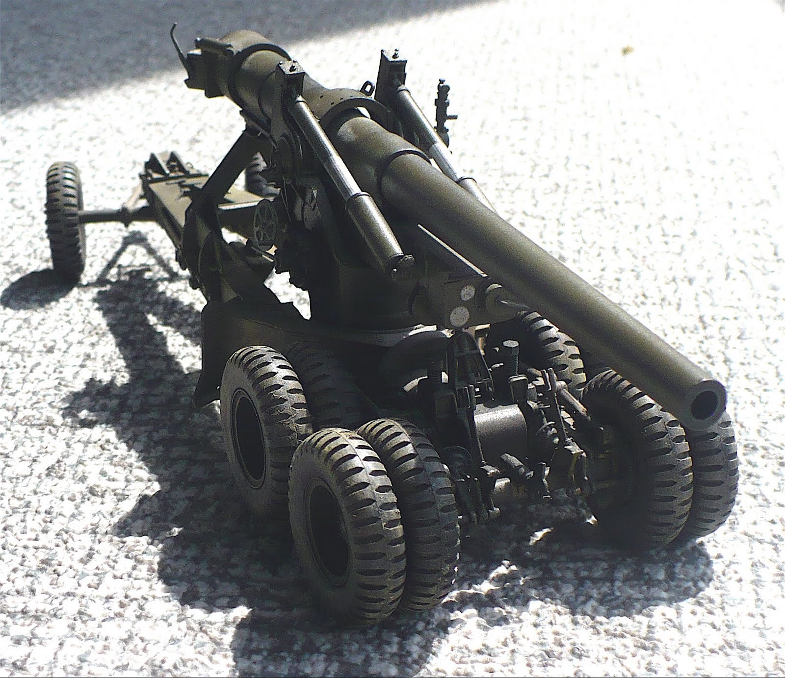 The Great Canadian Model Builders Web Page!: Long Tom