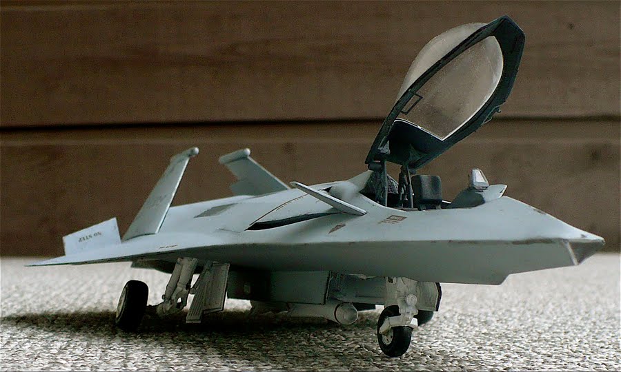 The Great Canadian Model Builders Web Page!: F-19 Stealth