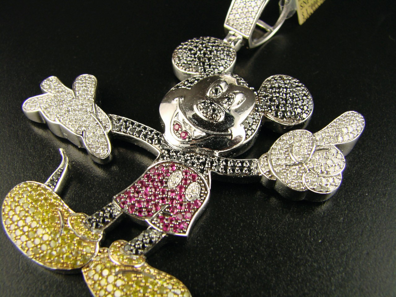 new_york_jewels: 10K CARTOON MICKEY MOUSE DIAMOND PENDANT CHARM 7.85 CT