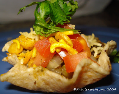 The Sizzling Pan: "Chatpata Chaat'- Tostitos Chaat