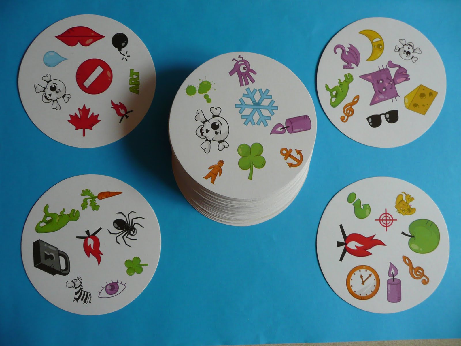 RECRE A JEUX: DOBBLE