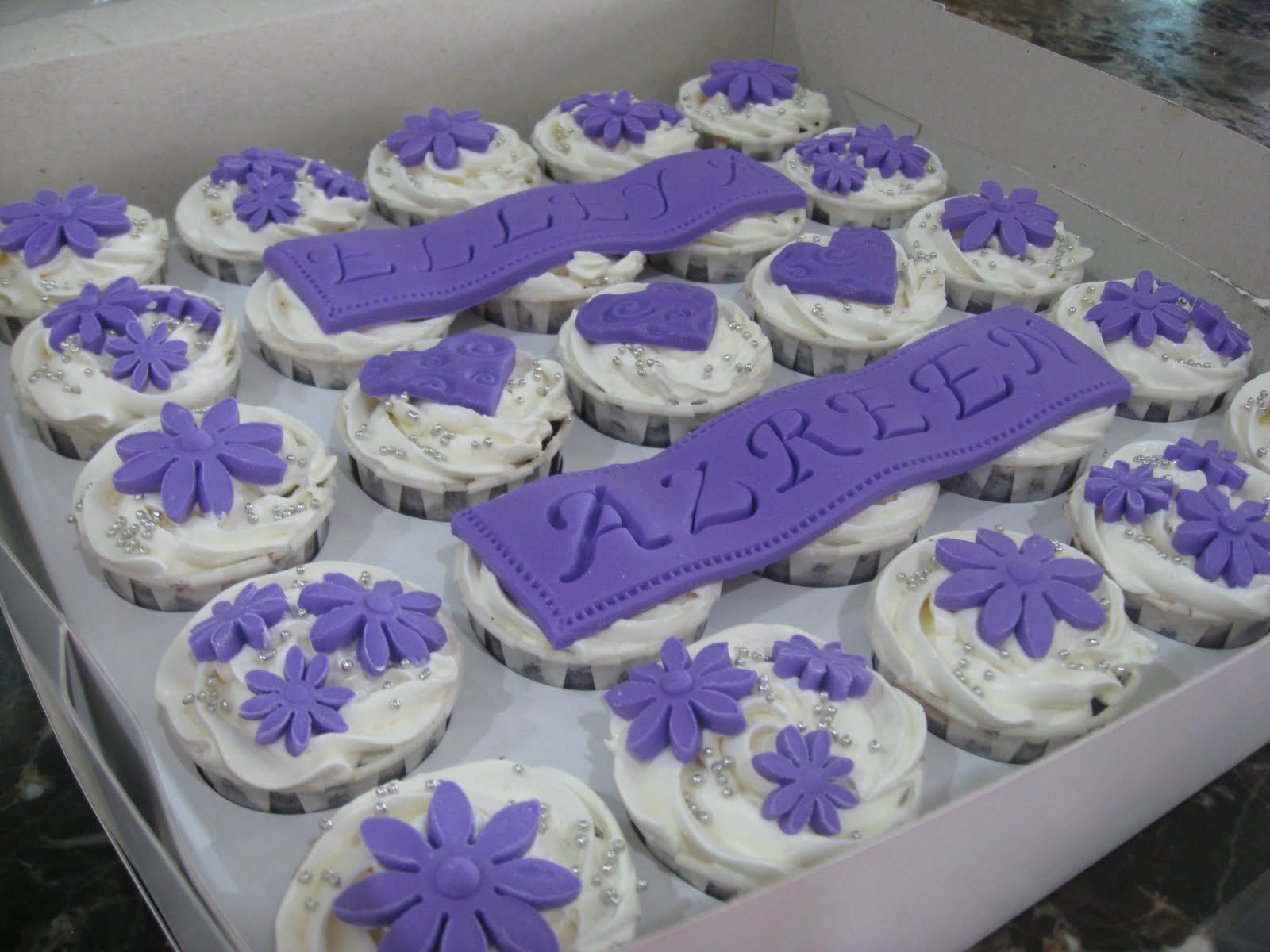 .: Hantaran Tema Putih Ungu