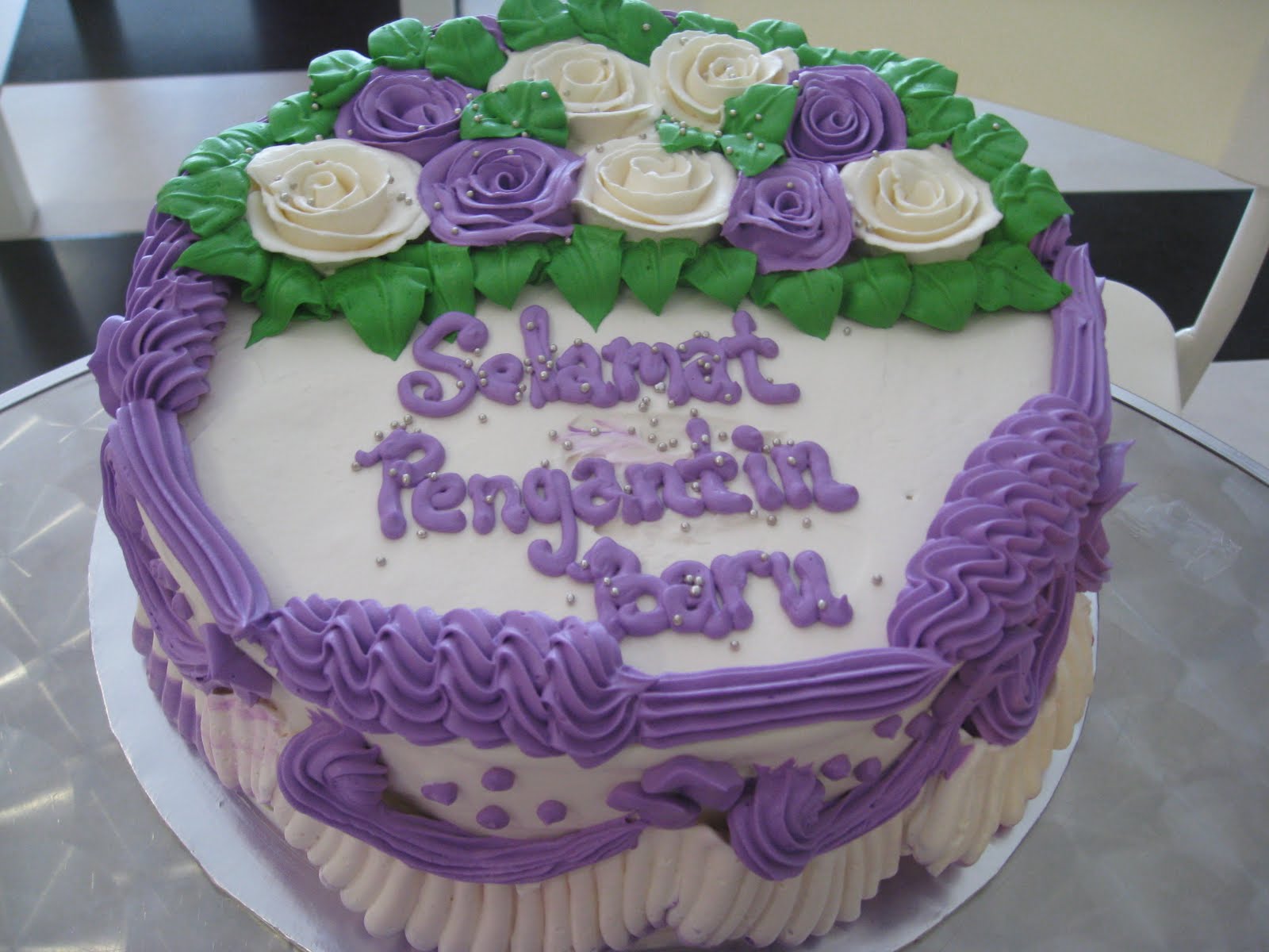 .: Kek PerkAhwinAn TemA Ungu.