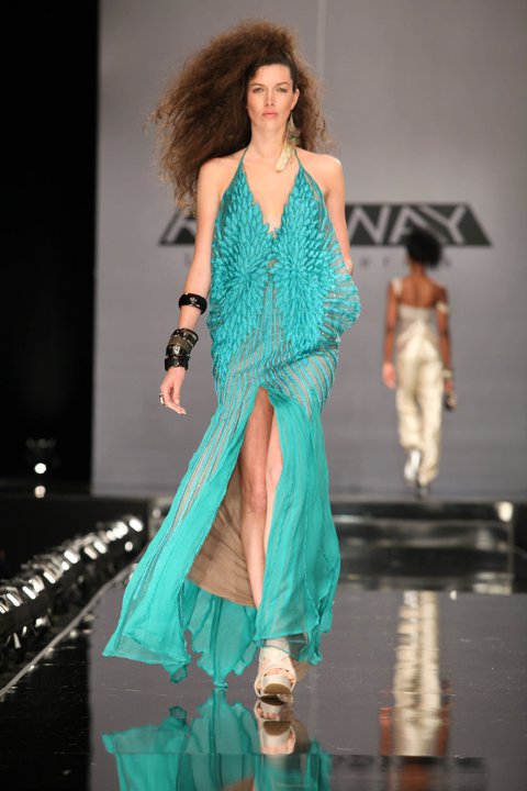 El mundo viste a la MODA: PROJECT RUNWAY LATIN AMERICA final