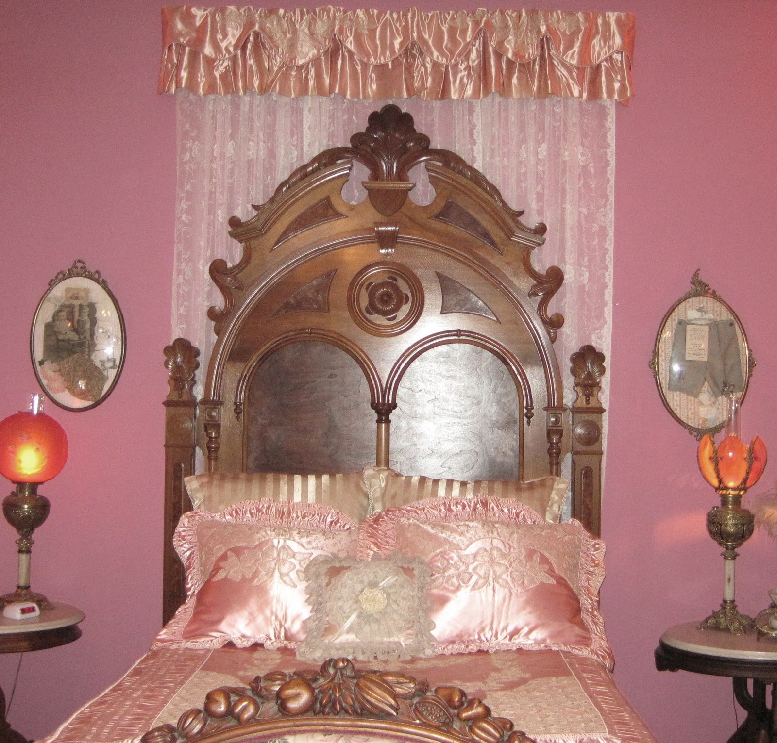 Happy To Be: ~My Victorian Boudoir~