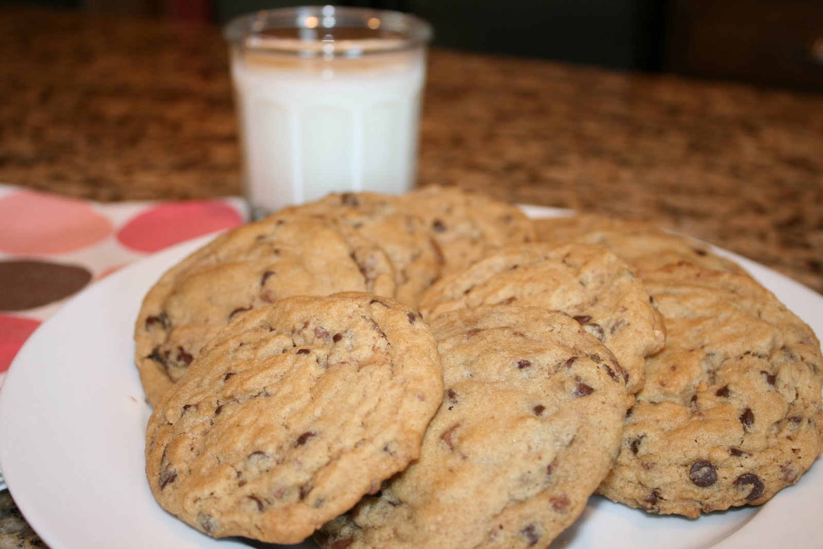 everything to entertain: Giant Cookies