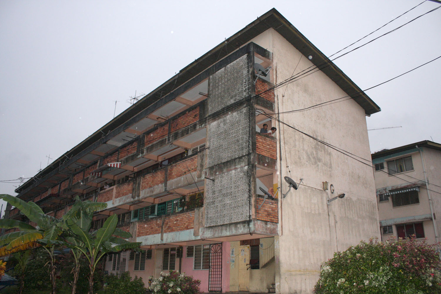 Perjuangan Tanpa Batasan: TAKLIMAT PEMINDAHAN RUMAH PANGSA EMPAT ...