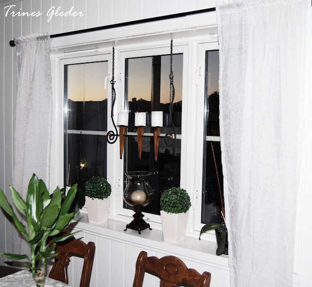Trines gleder: kjøkkengardina og vinduspynt...
