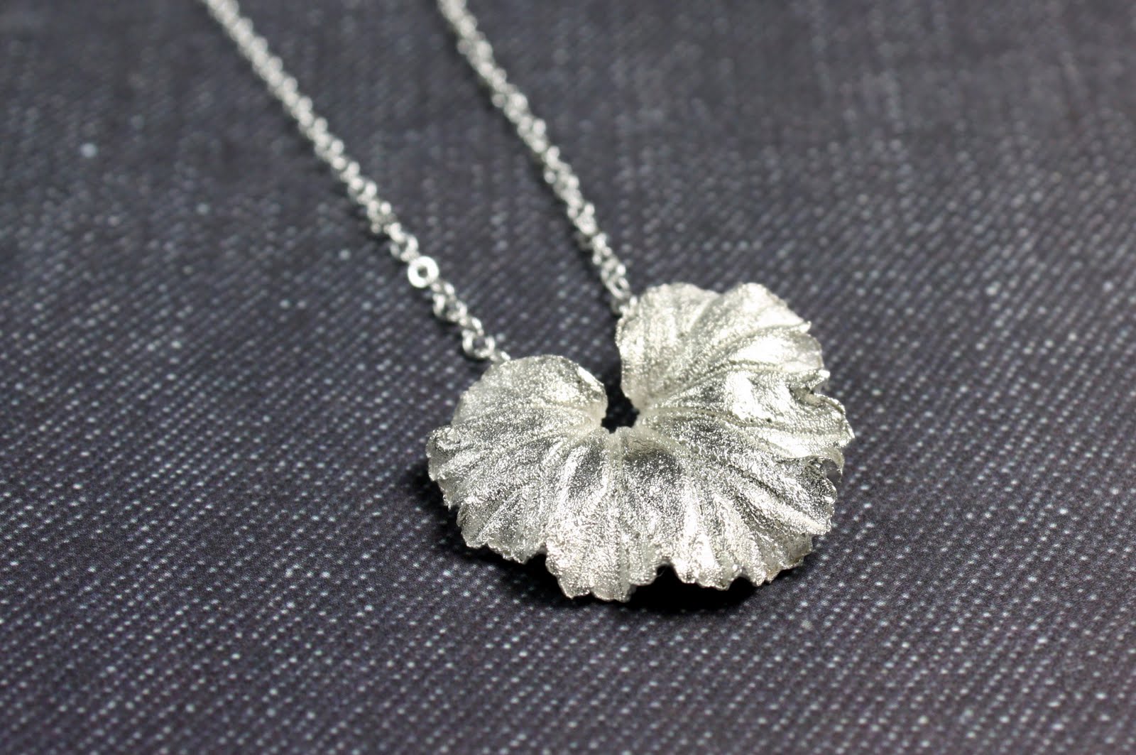Provare' designs: silver art clay leaf