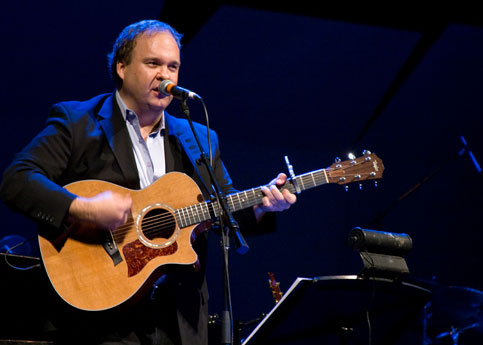 TODO SOBRE STING (by JKasker): NUEVOS COLABORADORES: ROB MATHES