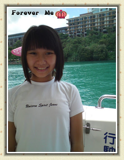 Selina Chau ｡ ‿ ｡