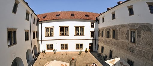 The Bob Cole Conservatory Choir Tour 2013: Renaissance Martinic Palace ...