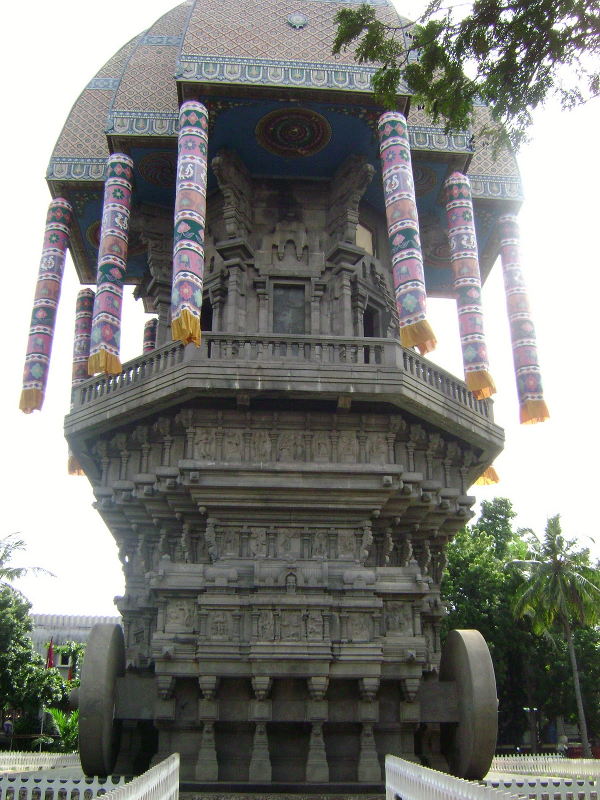 Fascinating Chennai: Valluvar Kottam