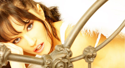 Miel para el Asno: LISA BOYLE