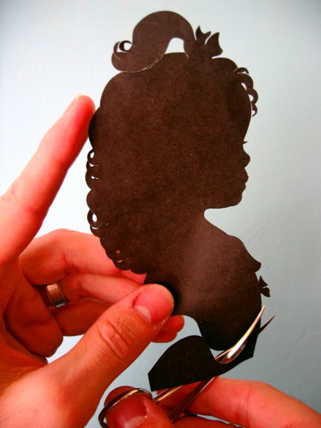 How to Make a Silhouette Portrait Pendant / The Beading Gem