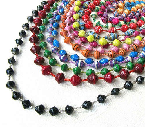 How to Make Paper Beads and Jewelry Tutorials / The Beading Gem