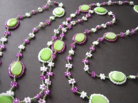 How to Make Bead Woven Necklace Tutorials / The Beading Gem