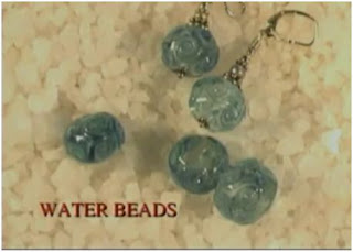 How Lamp Work Artisans Create Special Bead Effects / The Beading Gem