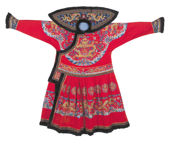 Amazing Imperial Chinese Robes and Accessories Exhibition at the V&A ...