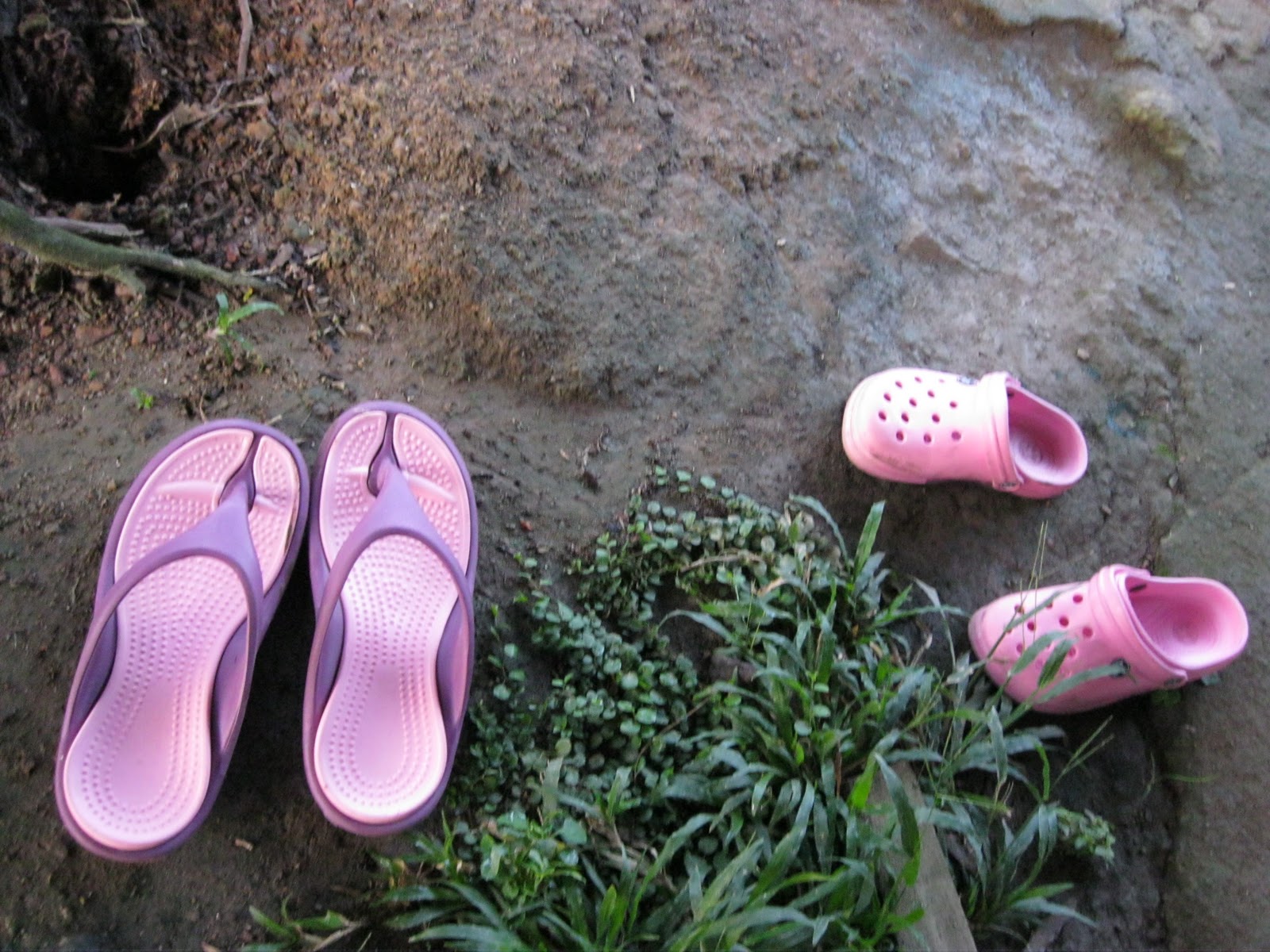 Sape Aku???: |~selipar jepun vs selipar jalan~|