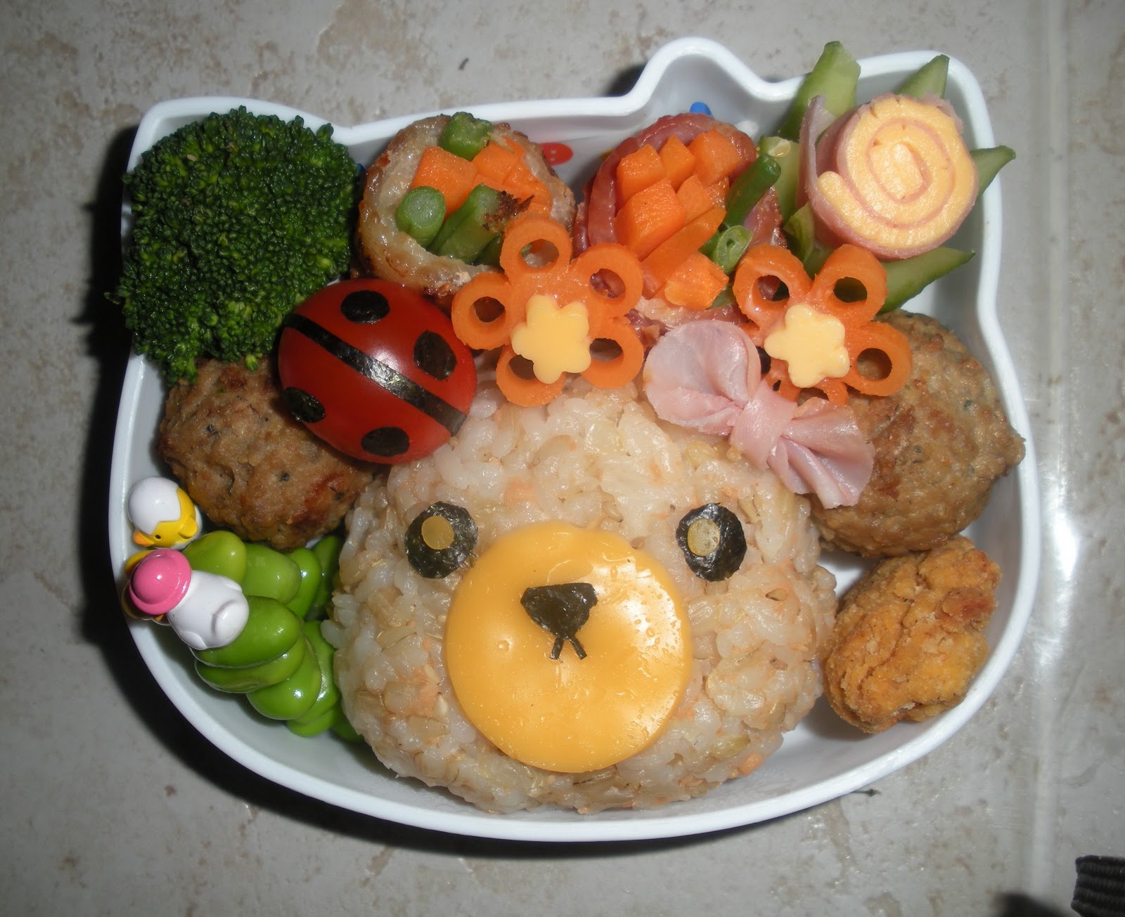 International Student Writer's Cafe: Bento for My Kids - by Takami