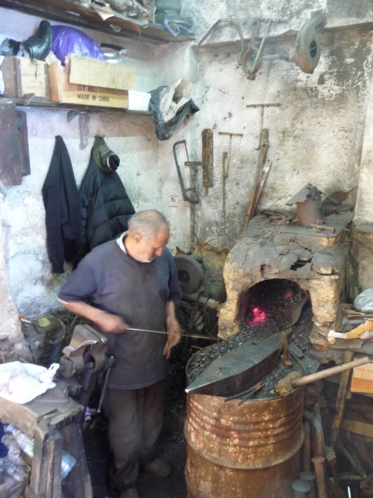 YOGA y ESPIRITUALIDAD: El herrero del corazón