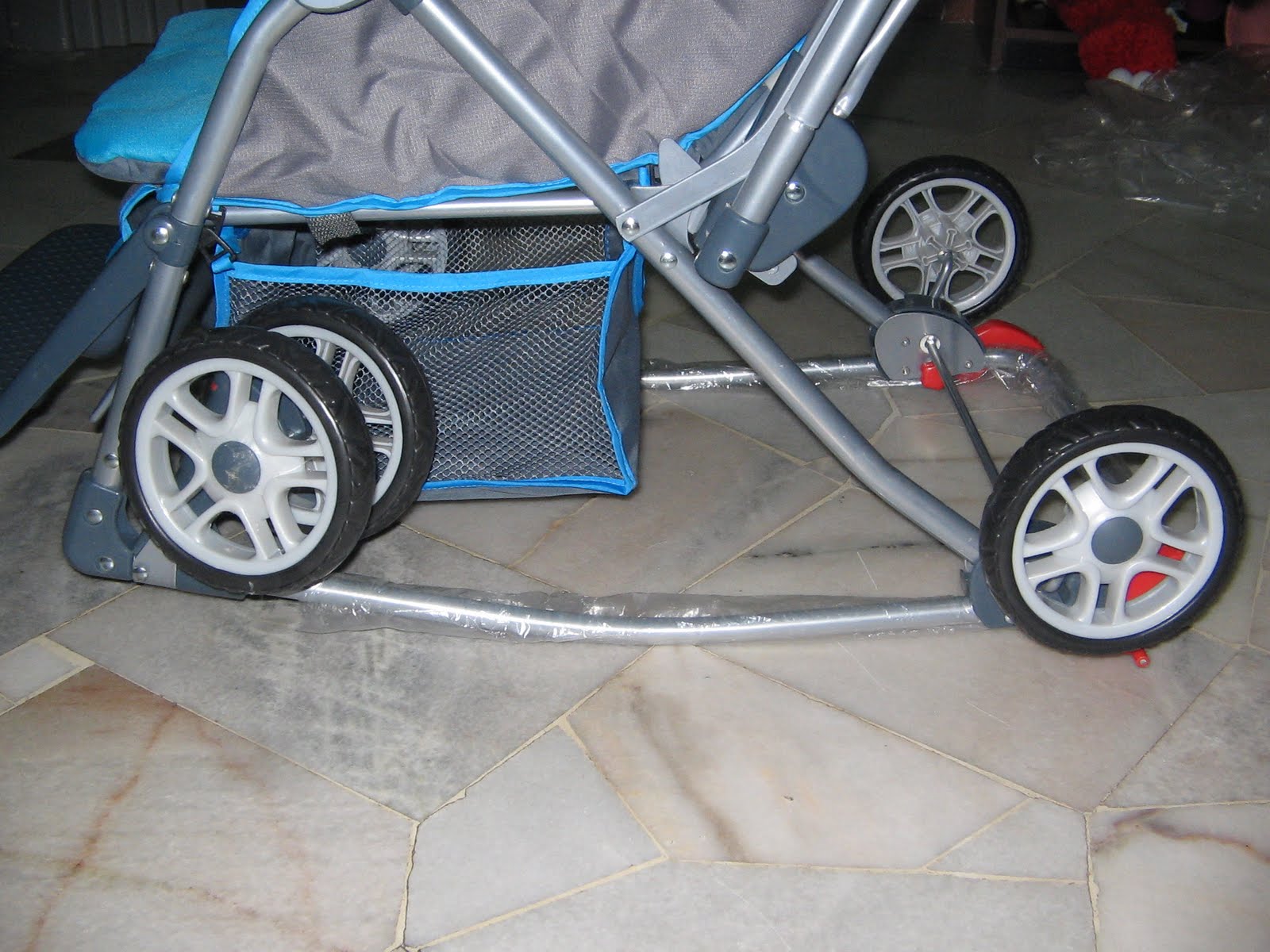 MCM2 ADE.....: new rocking stroller