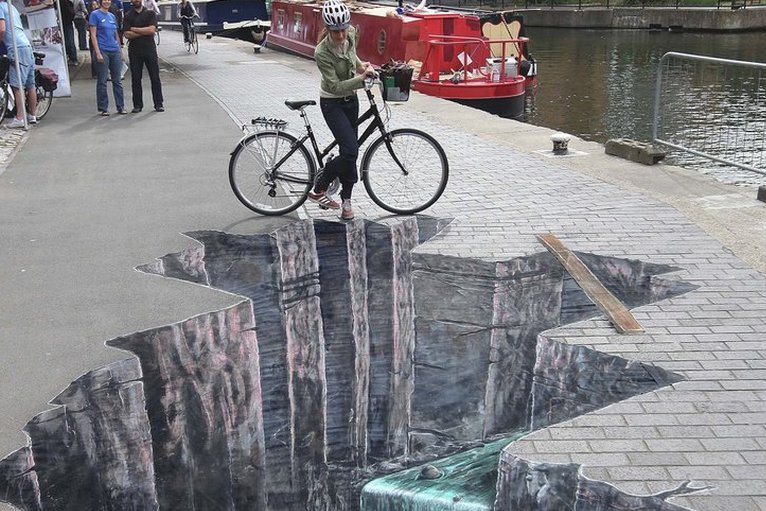 Me :3: Sidewalk Chalk Illusions