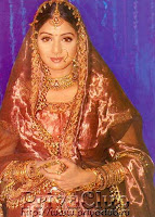 Sridevi: Sridevi as Shahrukh Khan's bride in Army (1996): 90s Bollywood ...