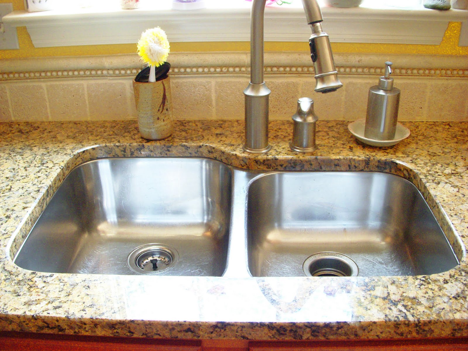 Beach Bear Villa, HHI: A Clean Sink is a Happy Sink
