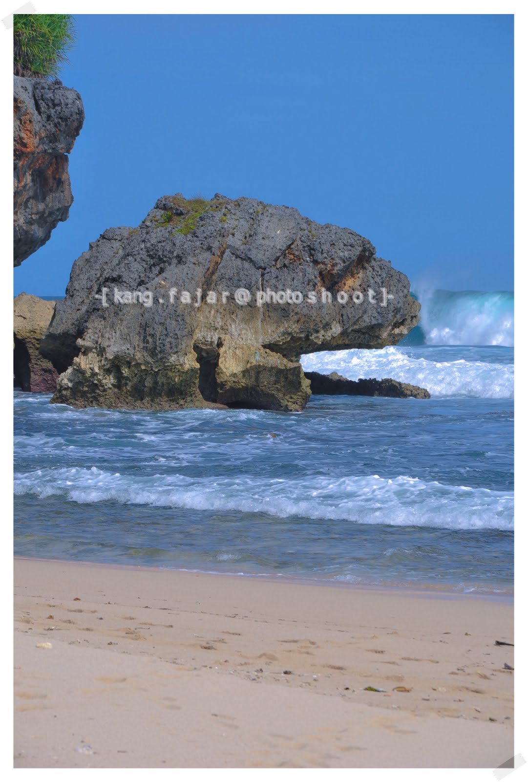 PHOTO CENTER: Keindahan Pantai di Wonosari