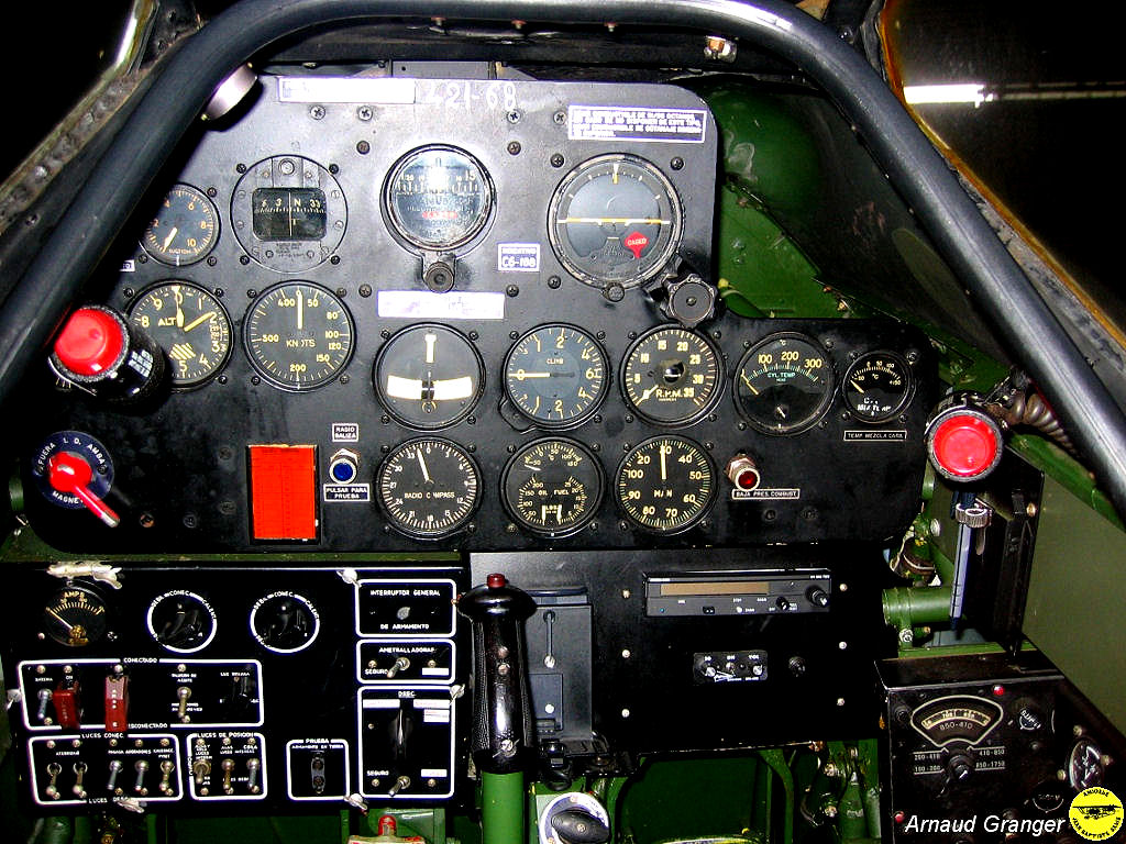 FIEL PERO DESDICHADO: OS MEUS AVIÕES: O "T6"