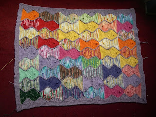 Izzys knitting: Fish blanket 1 finished