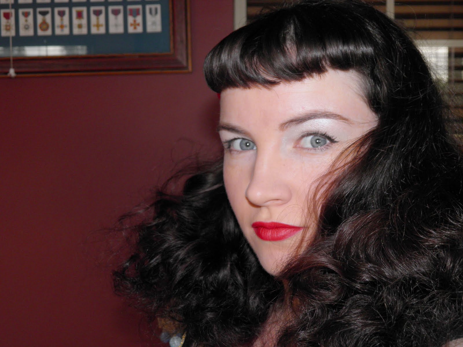 Vintage Musings Of A Modern Pinup: New Bettie Bangs!