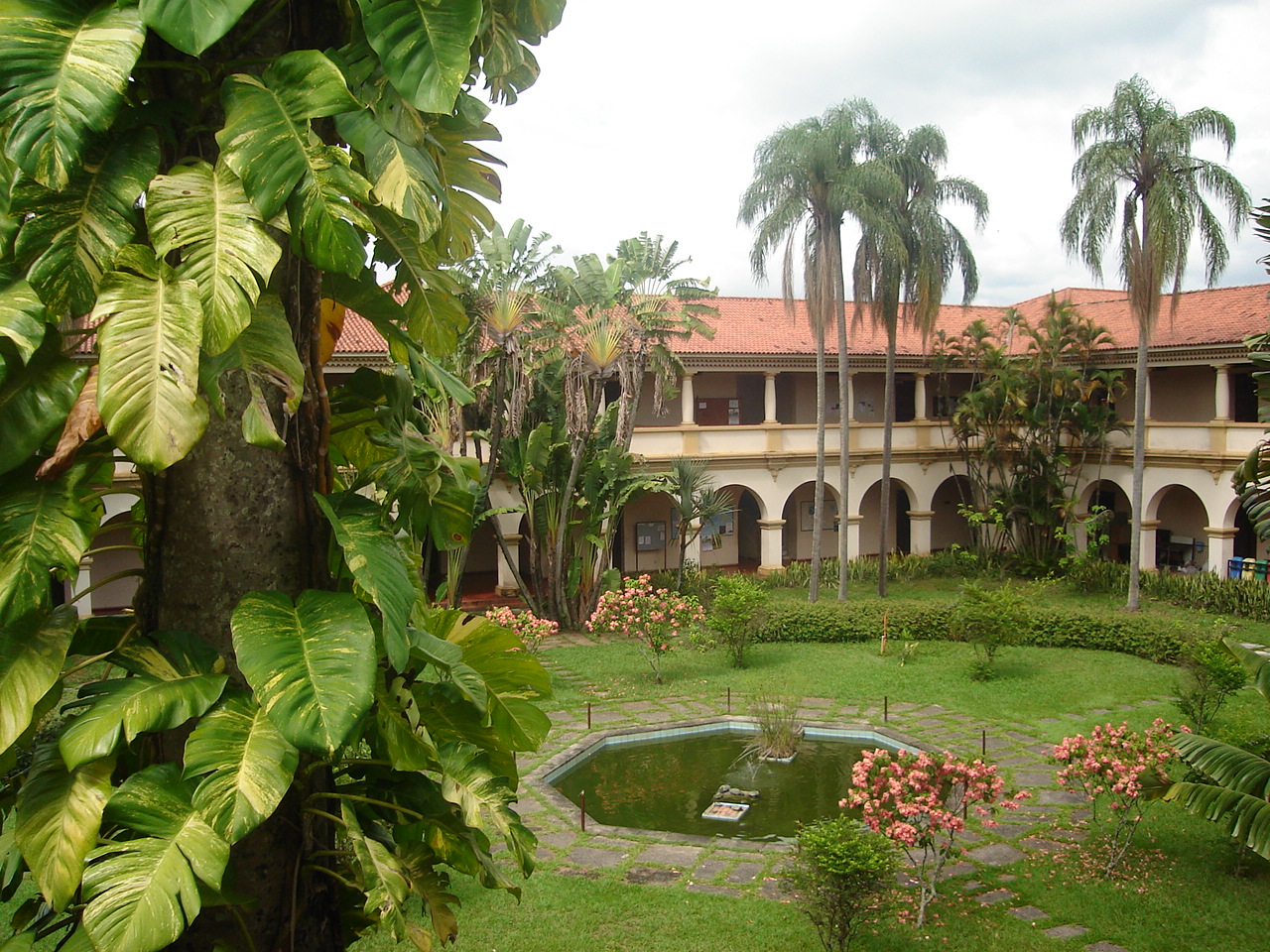 Blog Vestibulando: Fotos da Universidade Federal Rural do Rio de ...