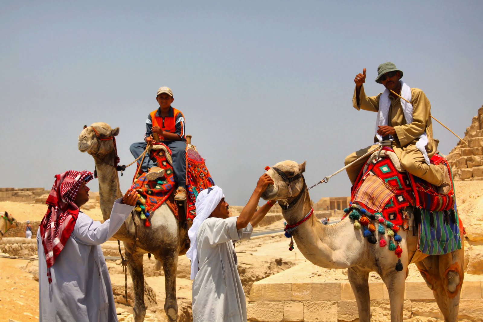 Photographia by Grigoris Reras: Camel Riders in Giza, Cairo, Egypt
