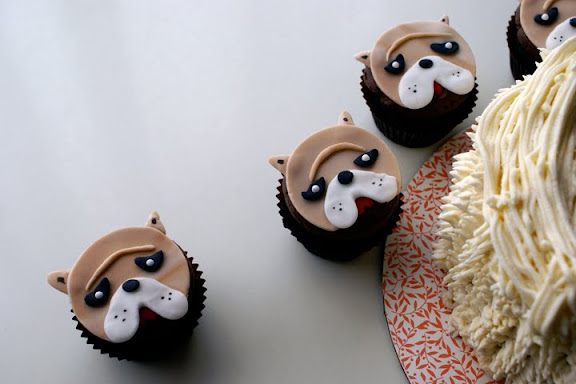 Who Let The Dogs Out! - Coco Cake Land