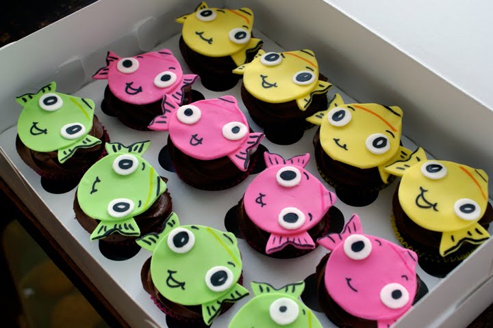 Coco Cake Land - Cakes Cupcakes Vancouver BC: Gone Fishin'